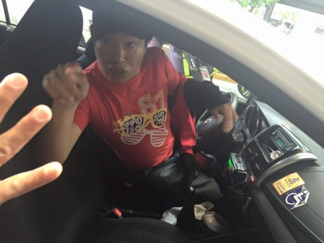 Rude Taxi Driver Swears, Yells At Riders - When In Manila