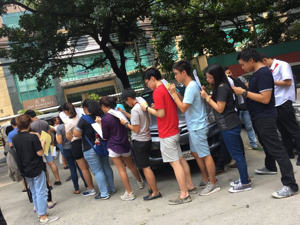 LOOK: Examination continues even during the earthquake evacuation for ...