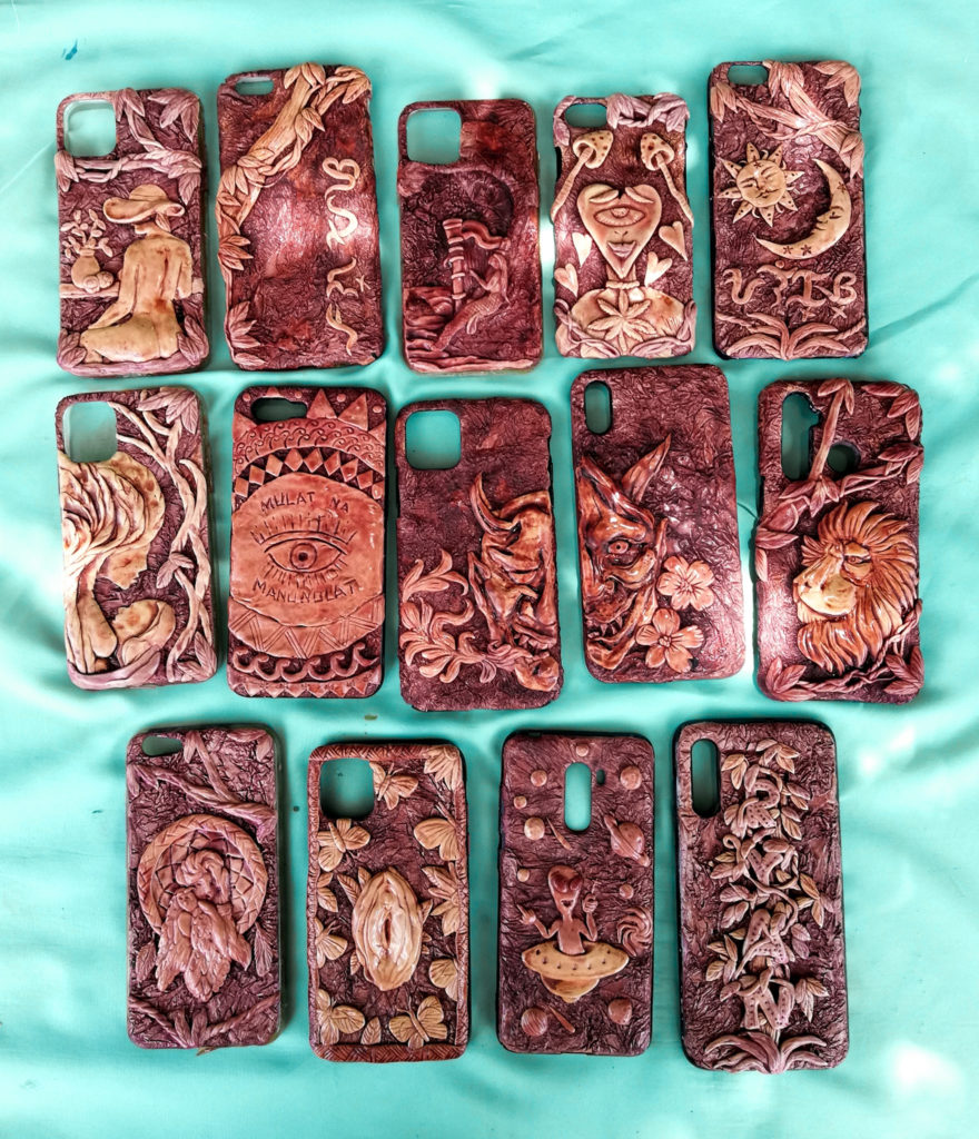 We Love the Story Behind These Personalized Phone Case Sculptures ...