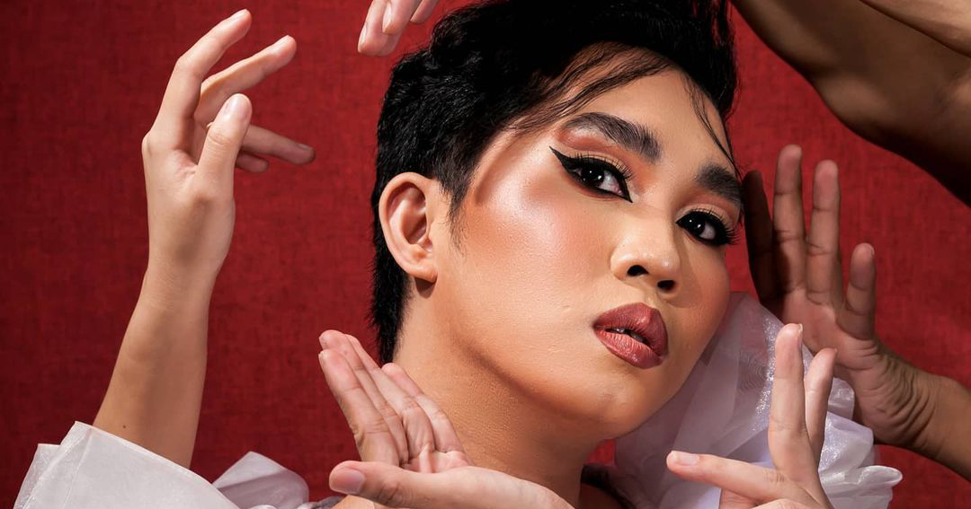 Look Tiktok Star Sassa Gurl Launches Her Own Merch Line When In Manila