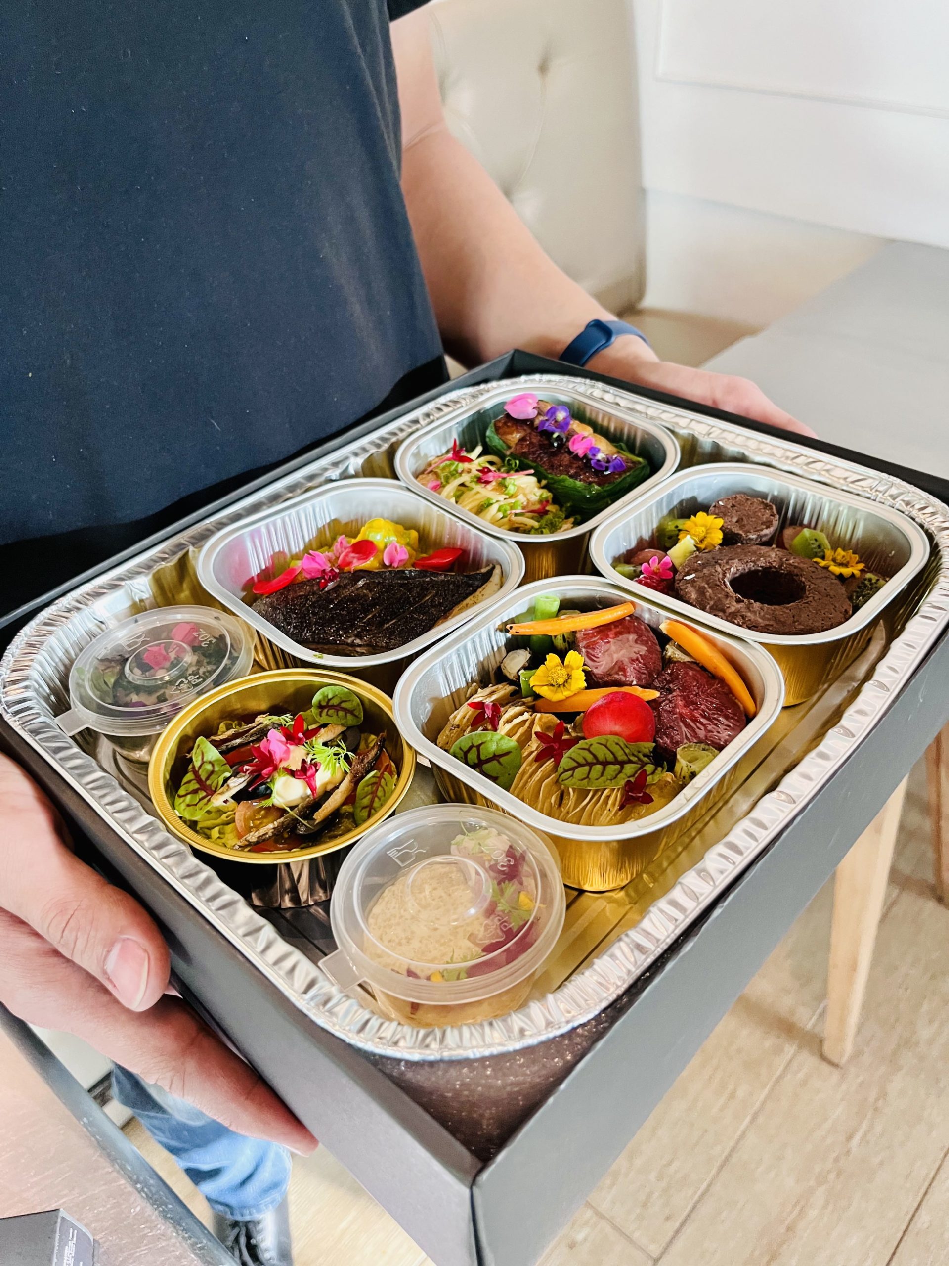 LOOK: This Tasting Box Lets You Enjoy an Entire 5-Course Gourmet Menu ...