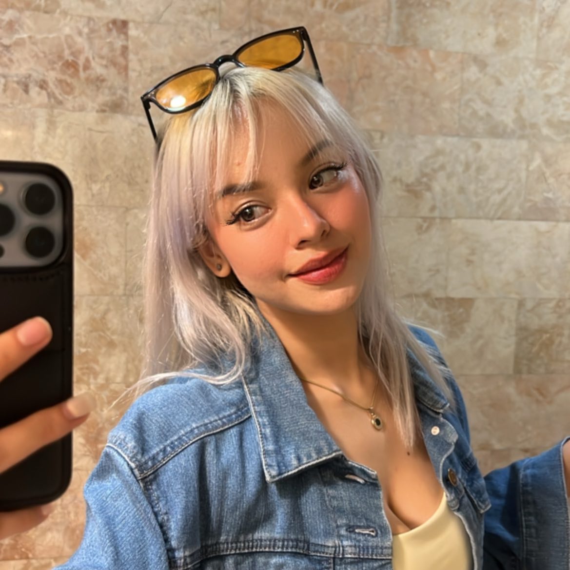 From Zero to Influencer: 3 Lessons from Top Content Creator Daniella Roi on Building a ...