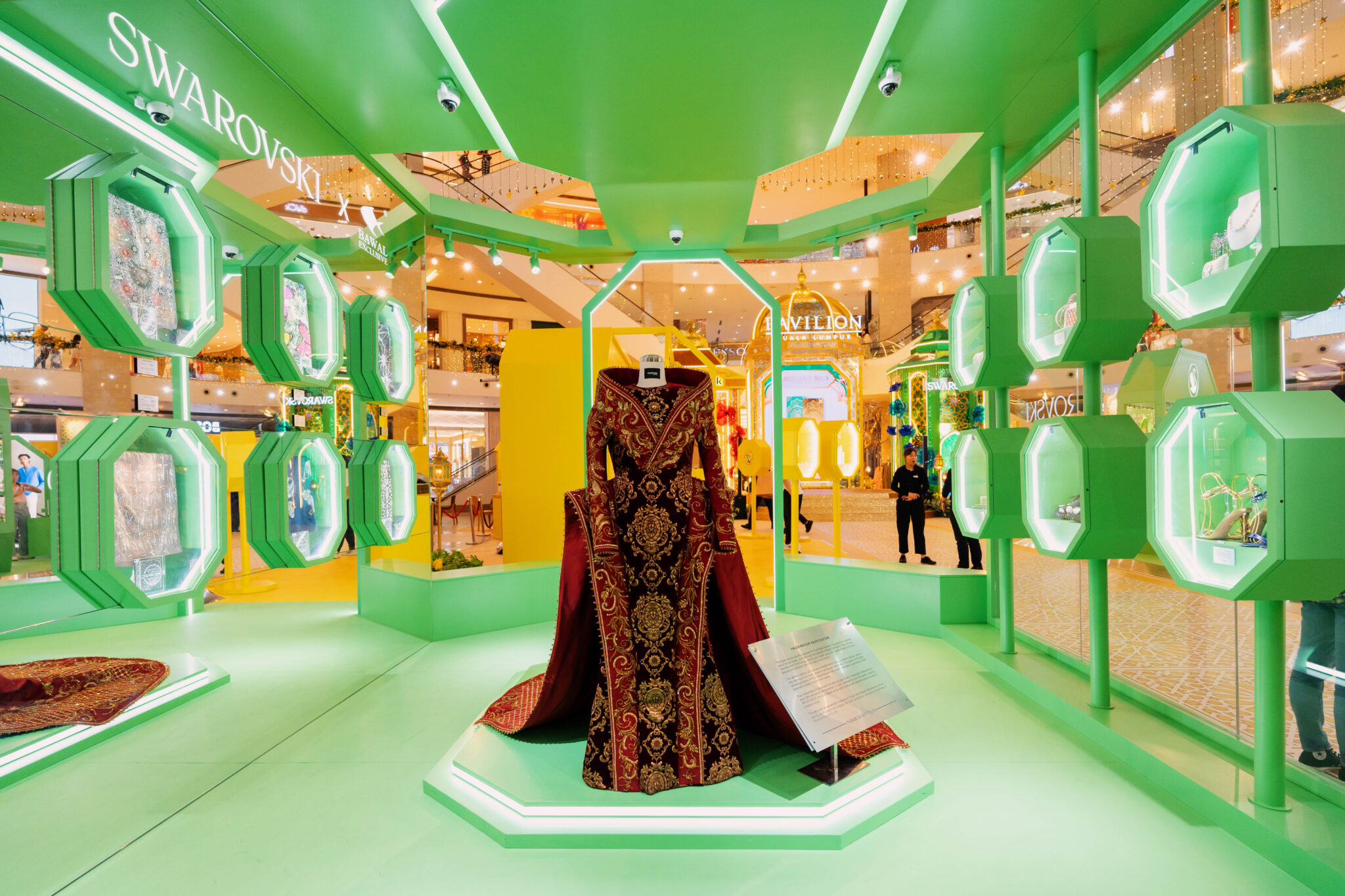 Pavilion Kuala Lumpur Unveils Stunning "Radiant Raya" Decorations ...